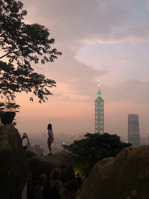Menikmati Taipei dari Taipei 101 | Penyukajalanjalan